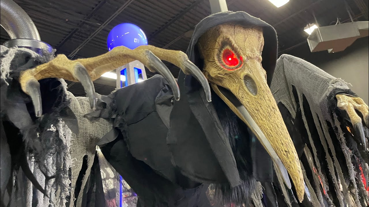 Lord Raven | Spirit Halloween 2022 In-Store Demo! - YouTube