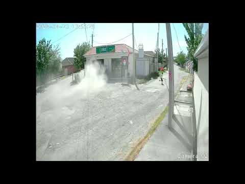İmişlidə qəzadan uşaq son anda xilas oldu