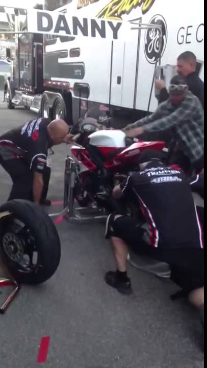 Daytona 200 Practice Pit Stop - YouTube