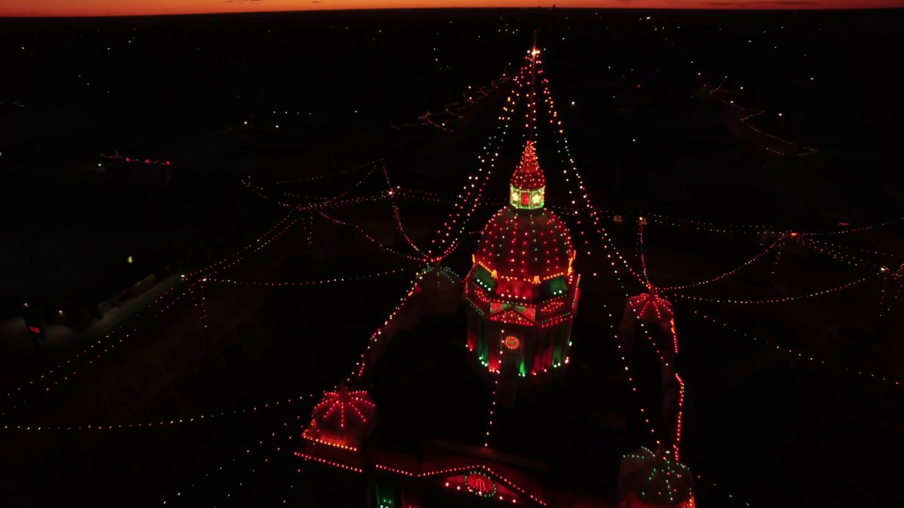 Minden, Nebraska "The Christmas City" | Christmas Lights 4K - YouTube