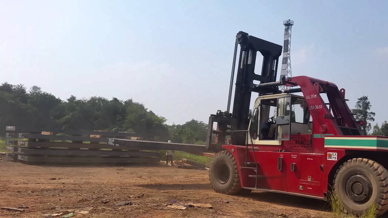 FORKLIFTS LOADING & UNLOADDING OF PLATES - YouTube