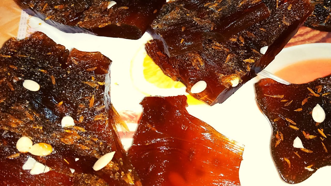 Gud Papdi Recipe - Jaggery Recipe - Sukhandi Recipe ...