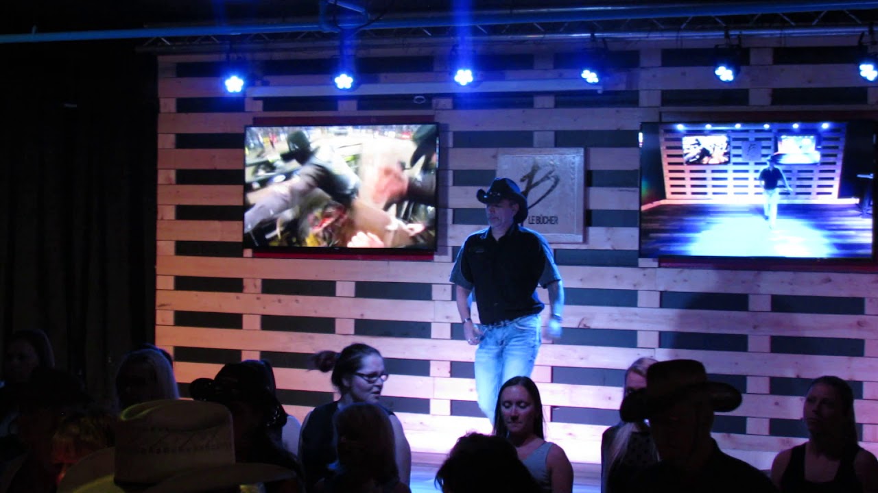 Le Bûcher Goes Country avec Denis Henley! - YouTube