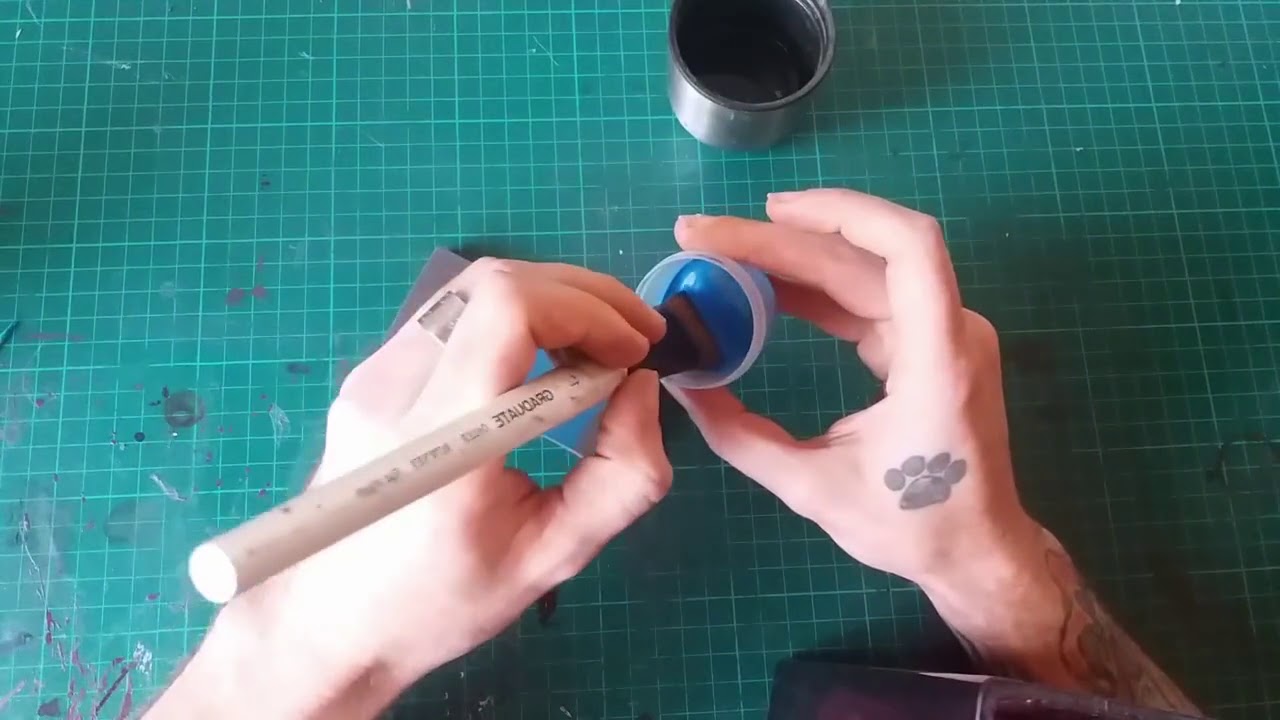 Nitro Cosplay's Flexi Paint Tutorial for EVA cosplay costumes and armor ...