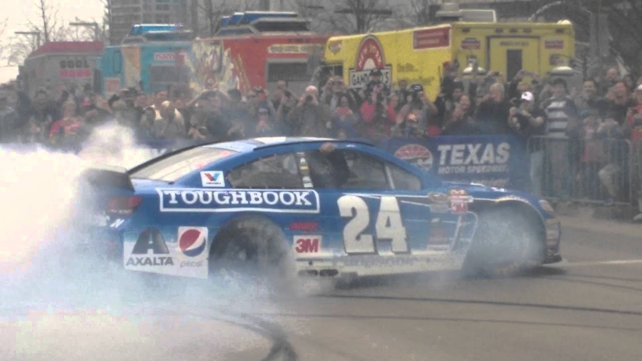 Jeff Gordon Donuts - Downtown Dallas - YouTube