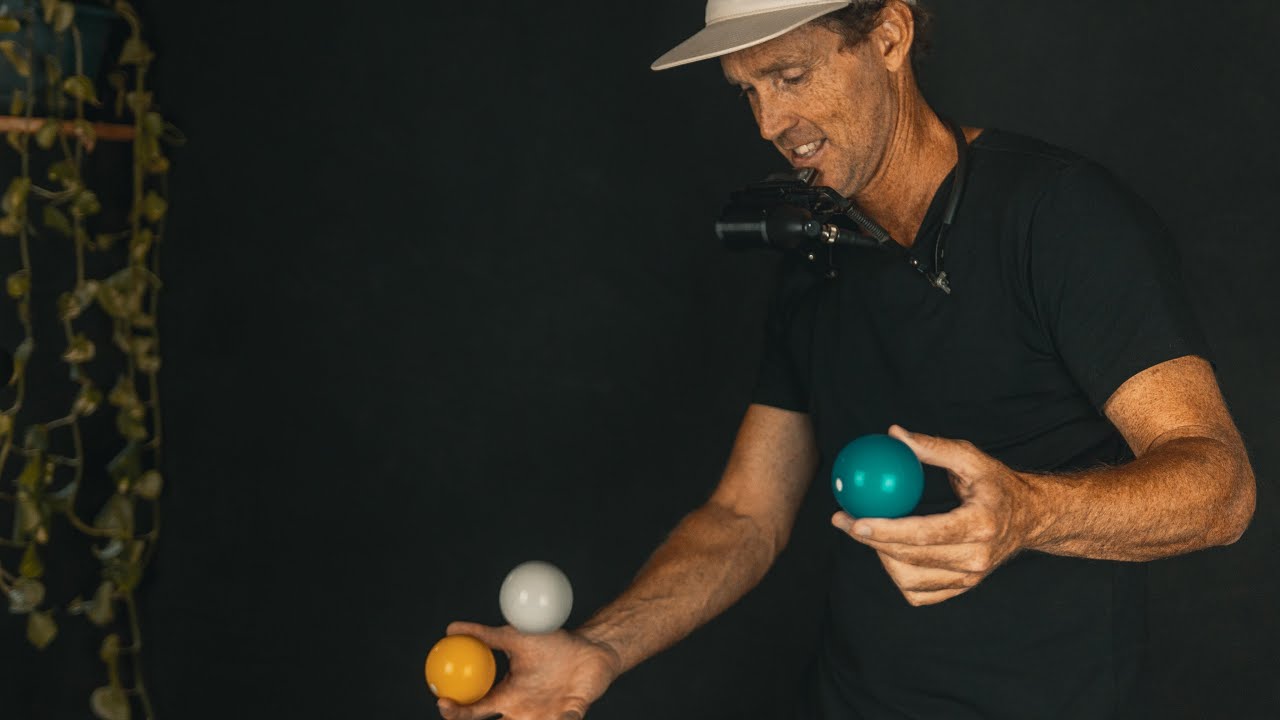 Juzzie Smith - Bluesy Tricks with Harmonica & Chuka Chuks - YouTube