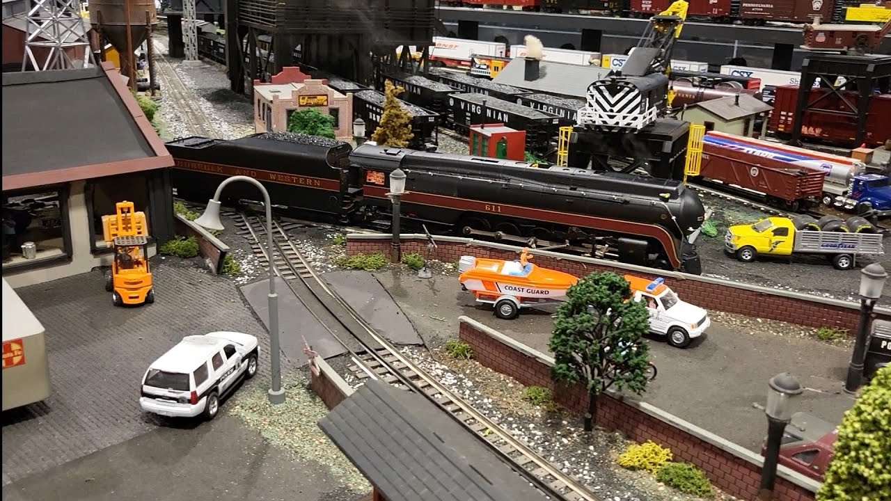 Lionel TMCC 5.0 N&W J #611 at Corner Field Model Railroad Museum - YouTube