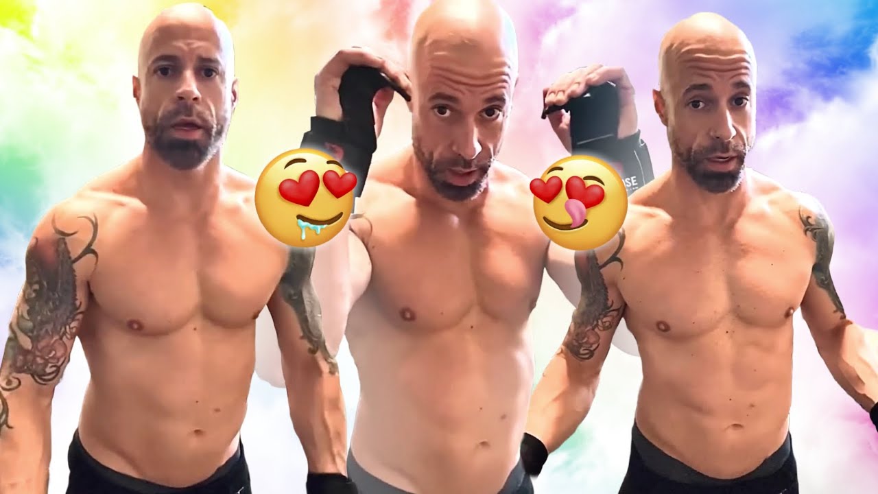 Chris Daughtry DOIN' SOME LIFTIN'!!! 😍 - YouTube