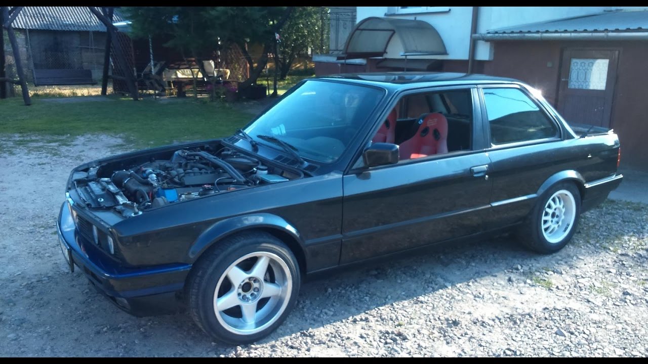 BMW e30 V8 M60 sound exhaust and donats - YouTube