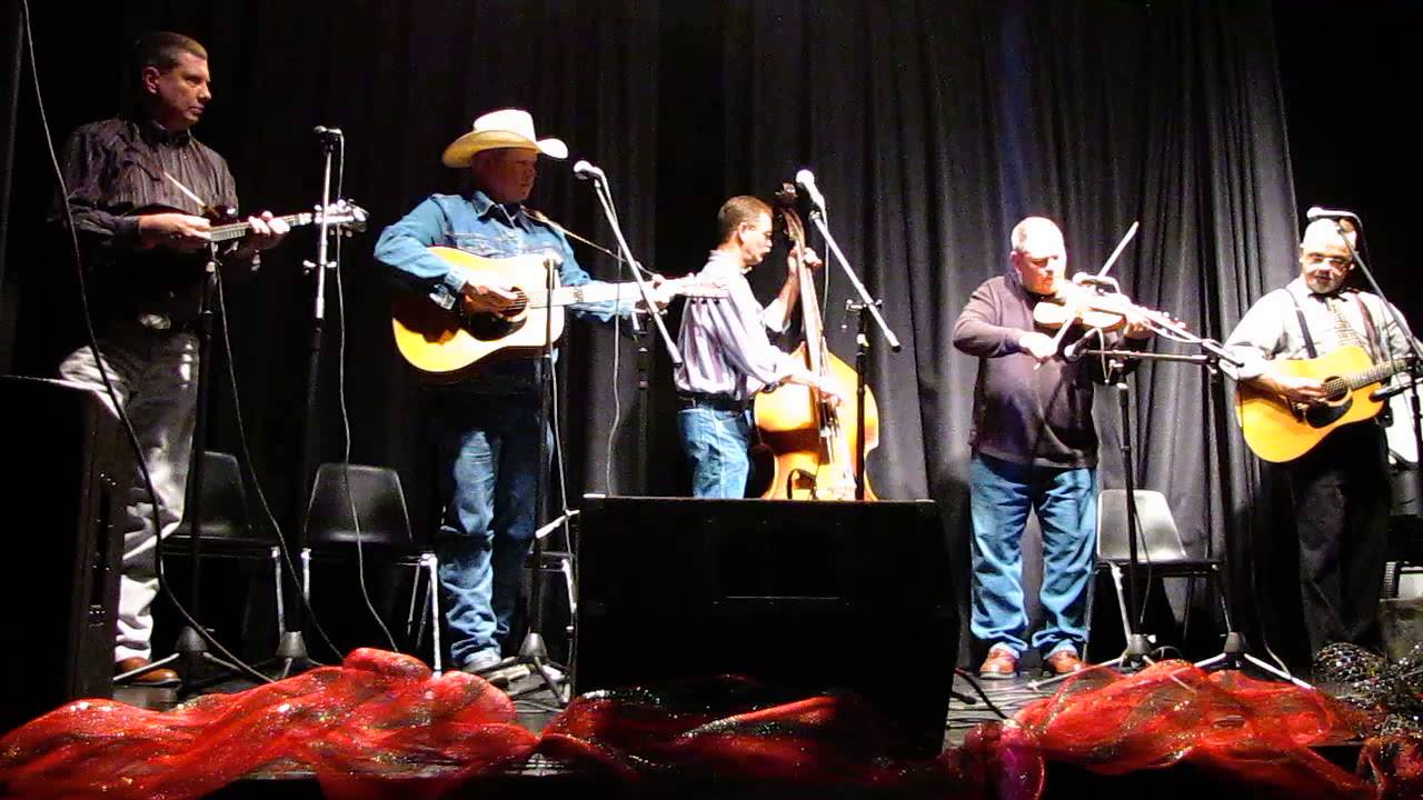 Roy Clark Jr. and band - YouTube