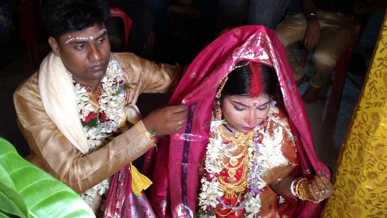mala badal || sindur daan || baran || bangali wedding video - YouTube