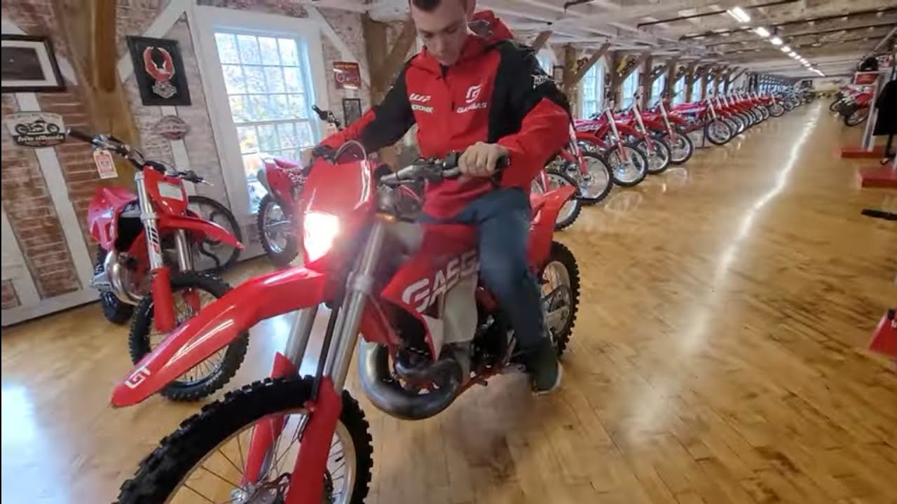 2023 GASGAS 500 TWO STROKE TUESDAY - YouTube