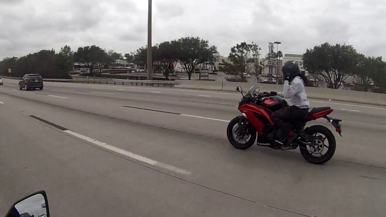 Kawasaki Ninja 300 VS Ninja 650 - YouTube