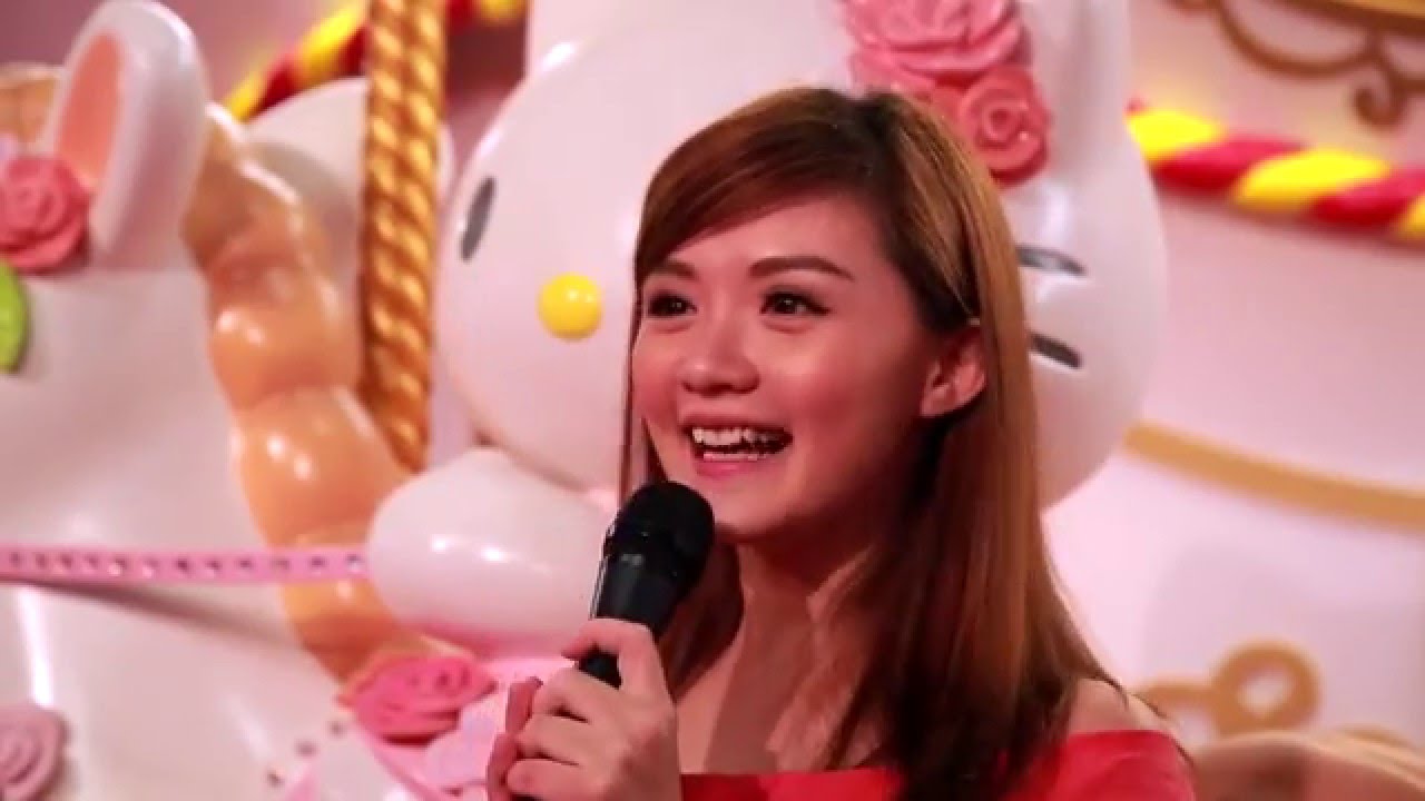 Crystal Ong 王雪晶 Review on Hello Kitty Go Around!! In Malaysia - YouTube