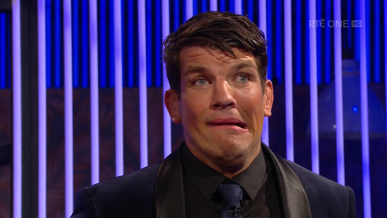 Acrobatic Archer Sara Twister takes on Donncha O'Callaghan | The Ray D ...