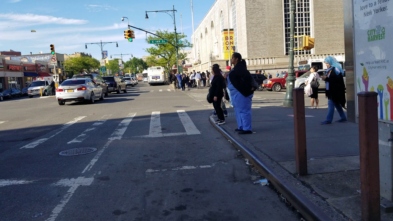 Bronx Lebanon Hospital EMS Responding On Grand Concourse In The Bronx ...