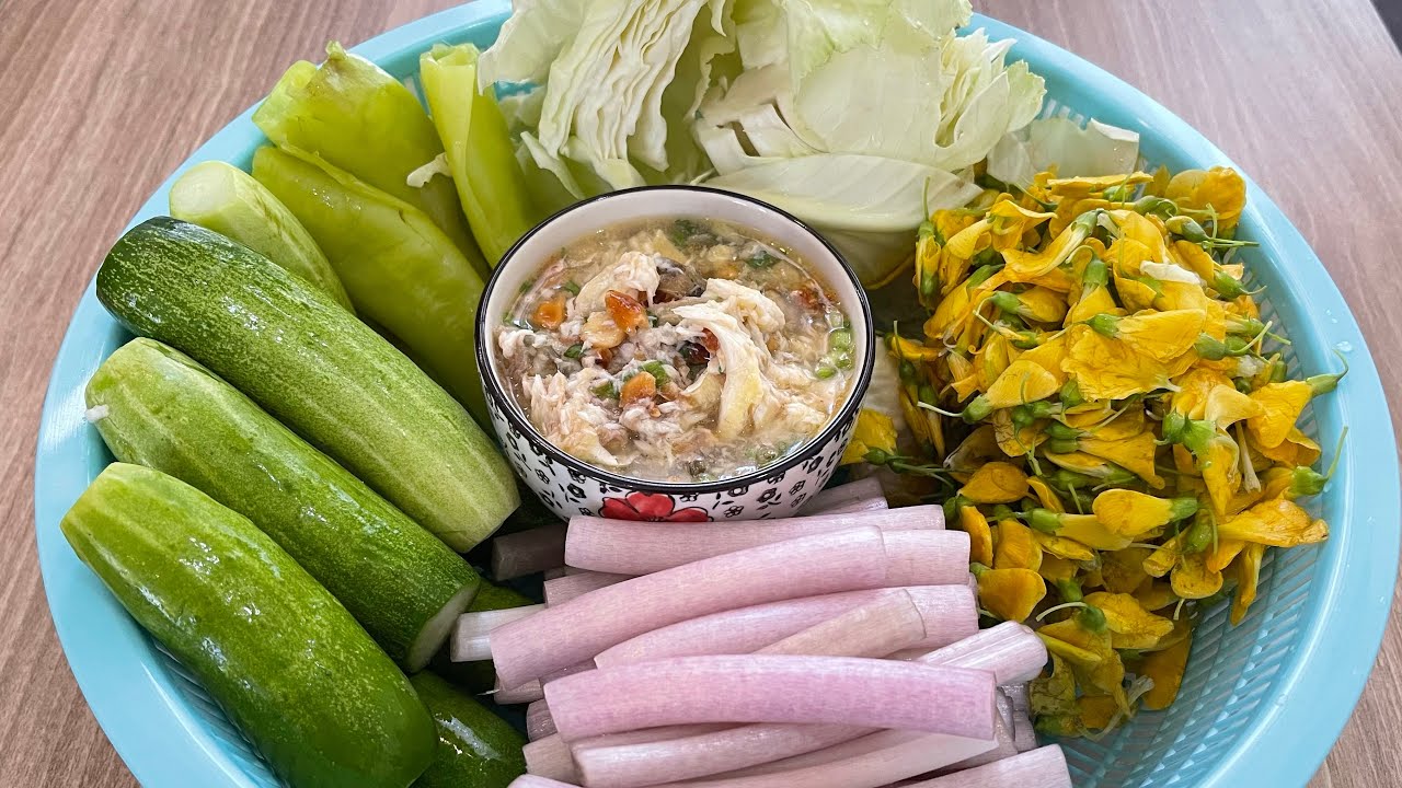 Cambodian fish paste dip with fresh vegetables - YouTube