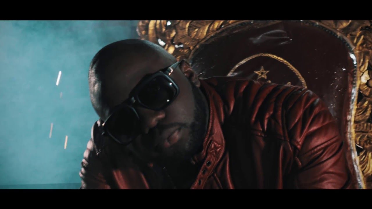 SIX - Sa Méchansté (Clip Officiel) - YouTube