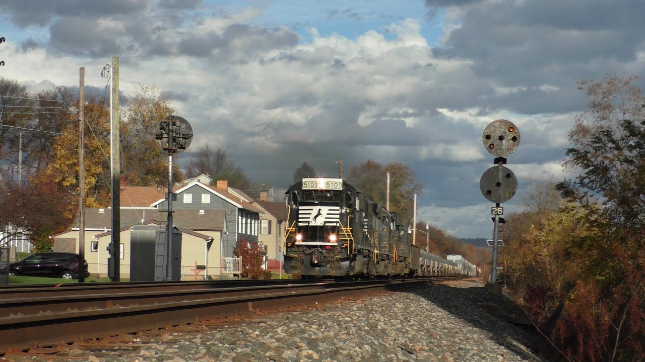 Chasing NS C65 w/GP38-2s and PRR Position Lights - 11/5/2022 - YouTube