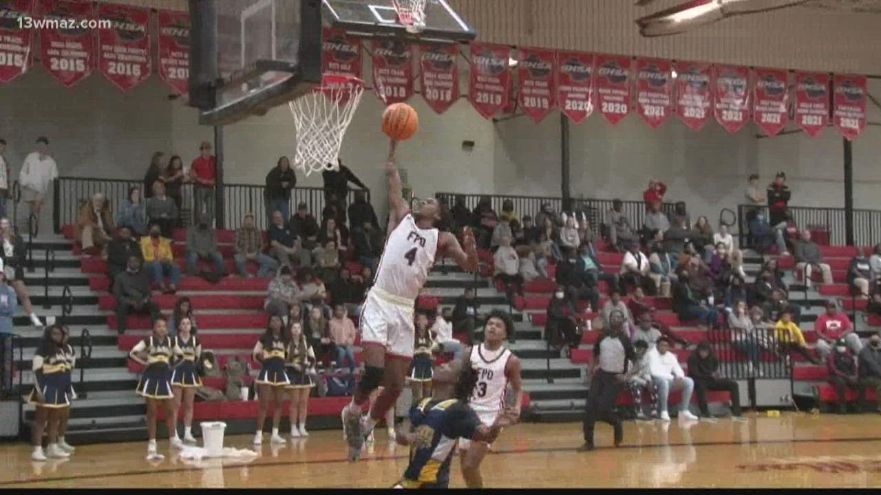 FPD's Jay King leads Vikings into basketball playoffs - YouTube