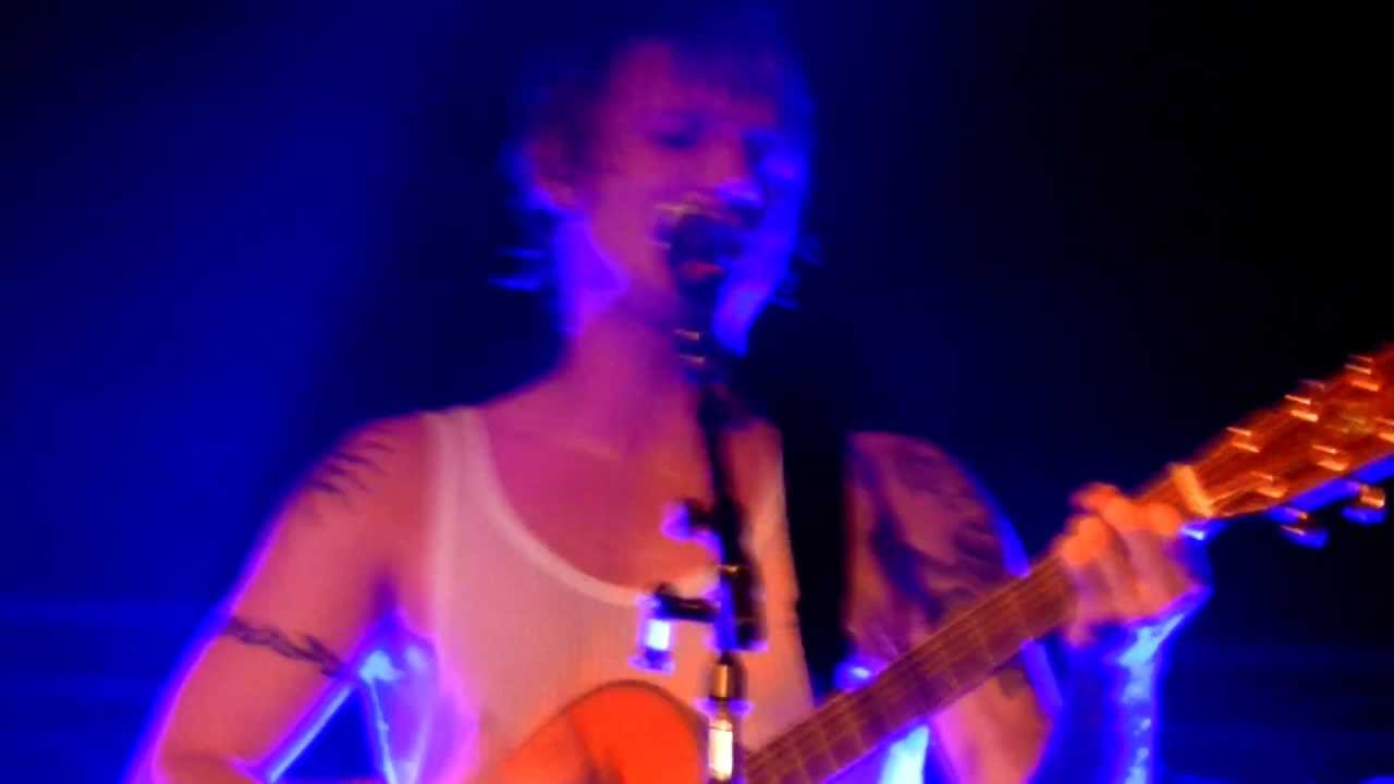 Nick Carter Falling Down Nashville - YouTube