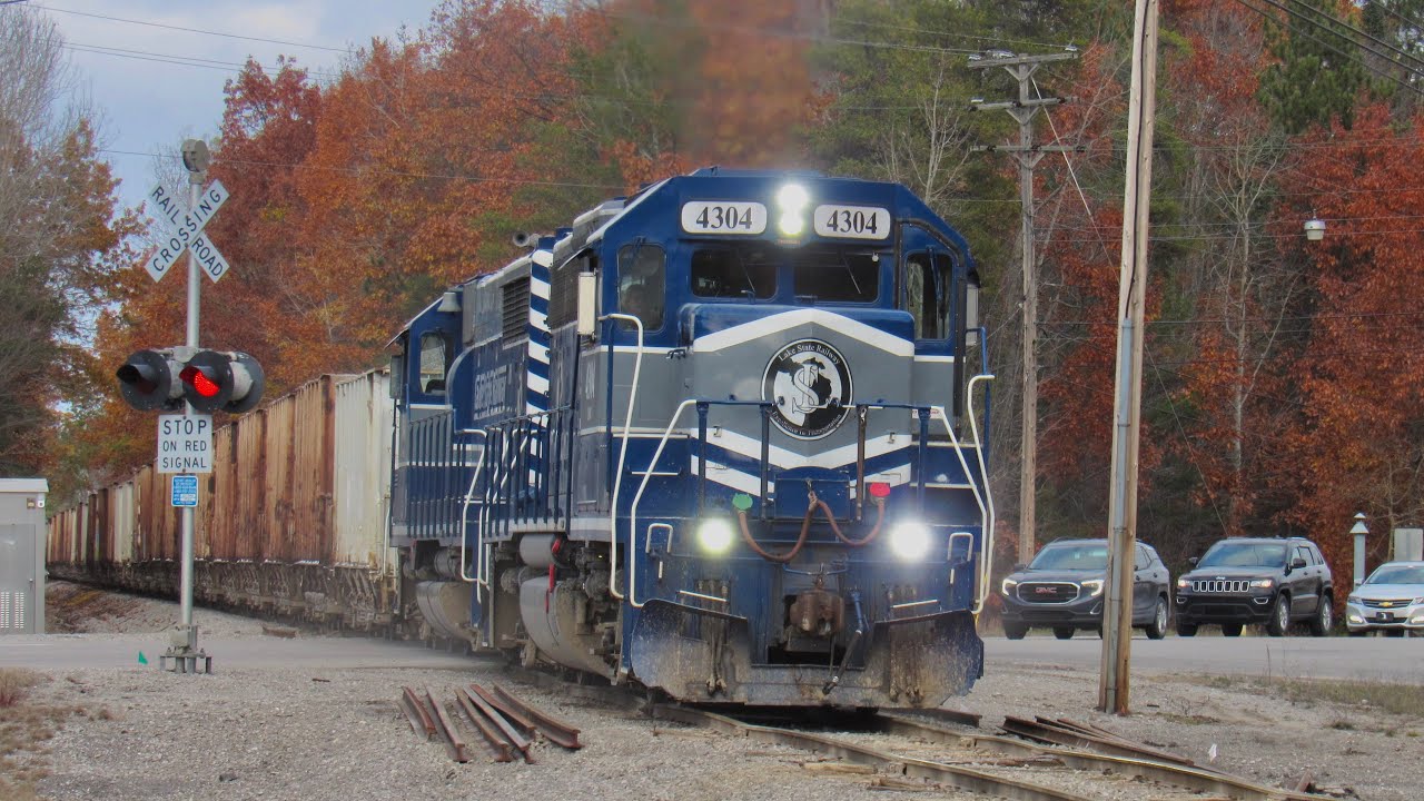 LSRC 4304 and LSRC 304 With Train 326S, Alpena to Ossineke on October ...
