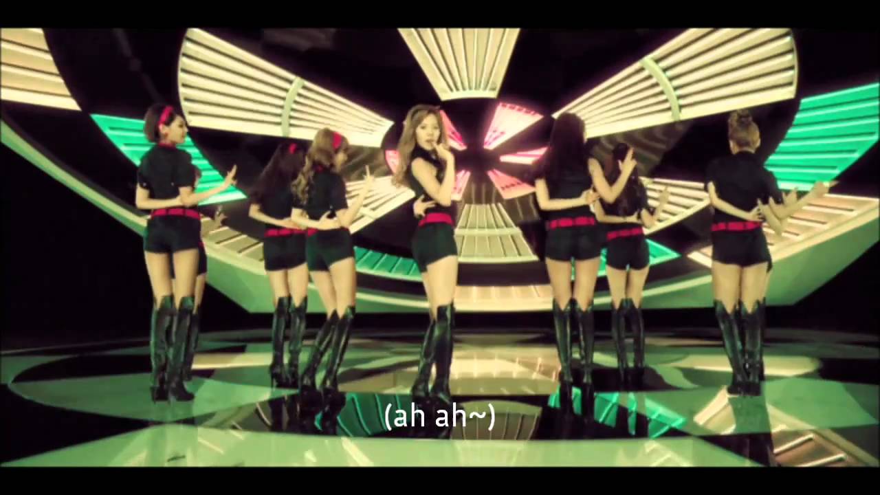 Girls' Generation/SNSD (소녀시대) - Hoot (훗) mv (뮤비) with Google translated ...