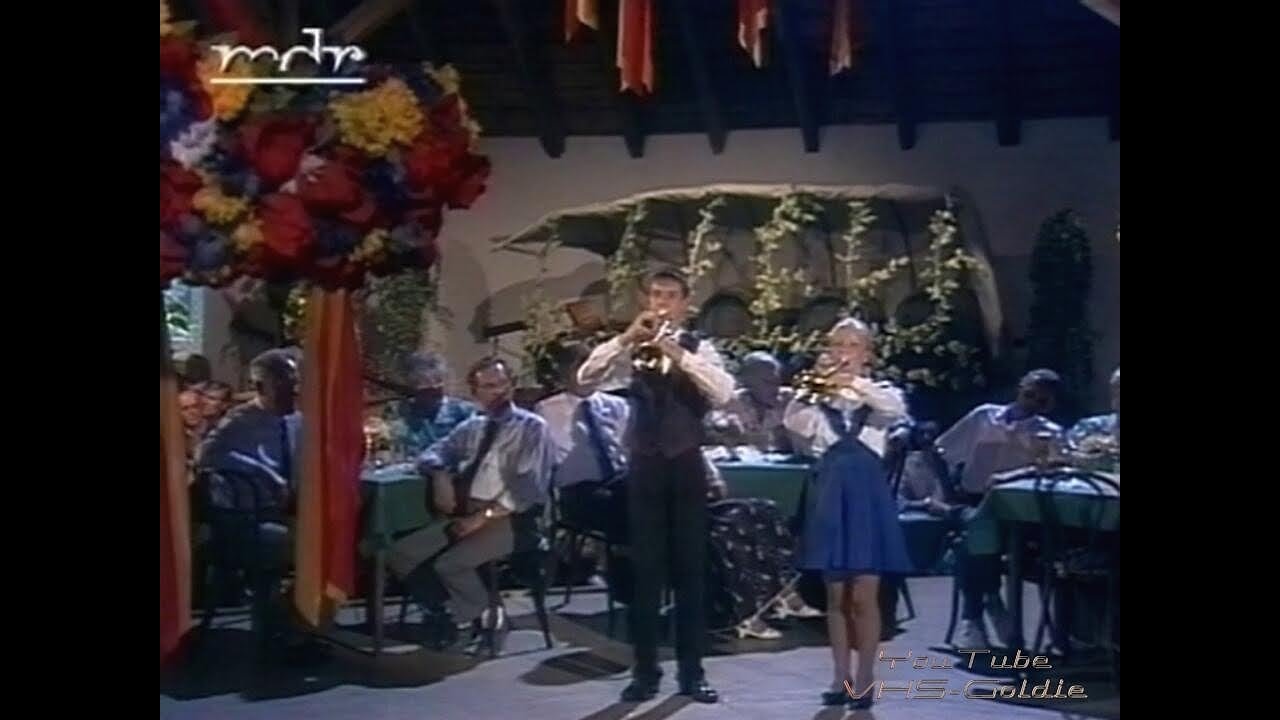 Regina Hellmann & Torsten Benkenstein - Nachts träumen die Sterne - 1992 - YouTube