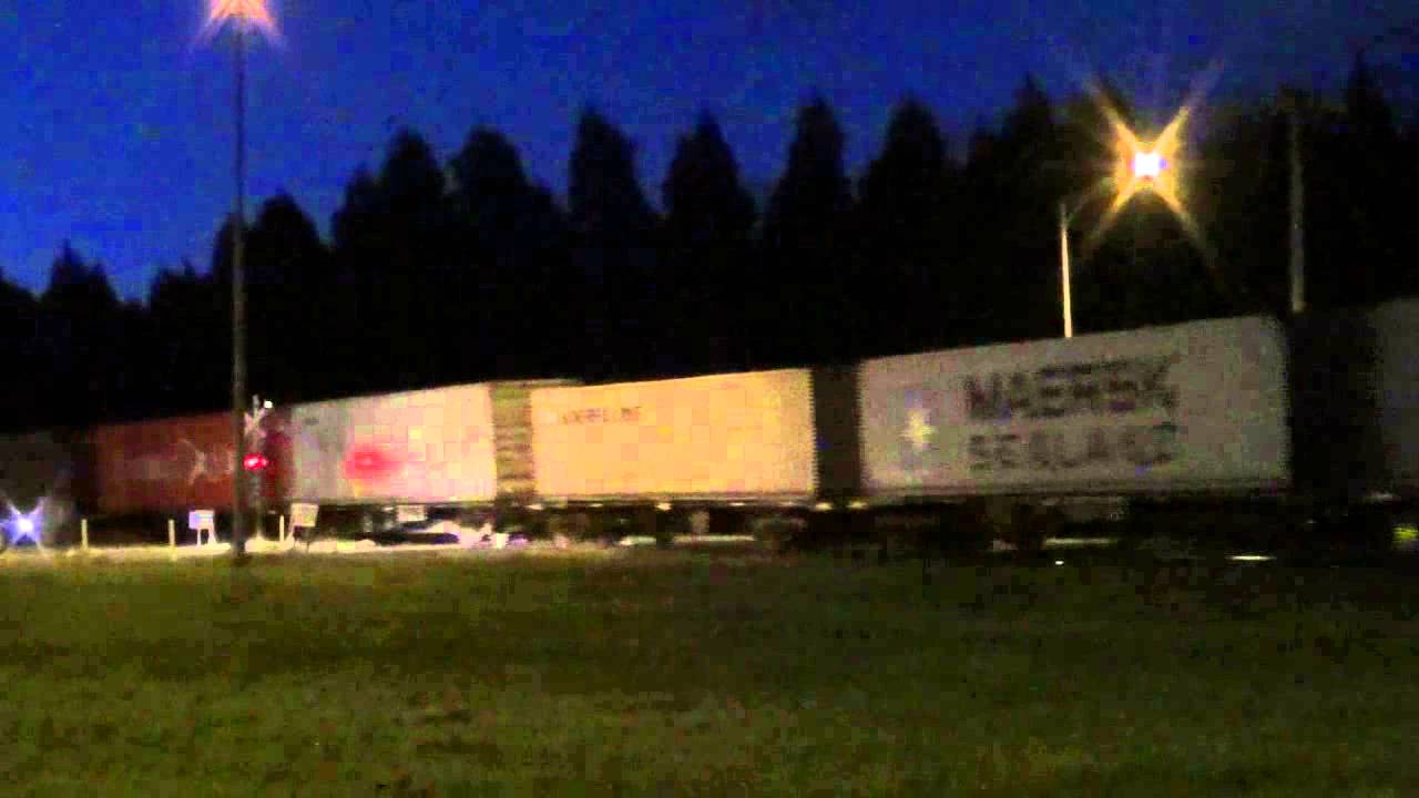 X31 K5LA Paper train - YouTube