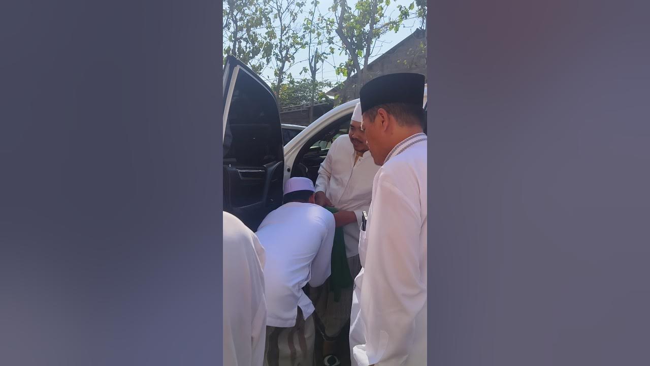 Ahlan wasahlan KH Kholil As'ad di pernikahan Gus Ubaid dan neng asiyah #shortsvideo #viralshort ...