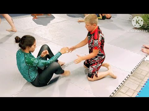 Young girl vs boy grappling match 🤼#martialarts #nogi #workout #wrestling​