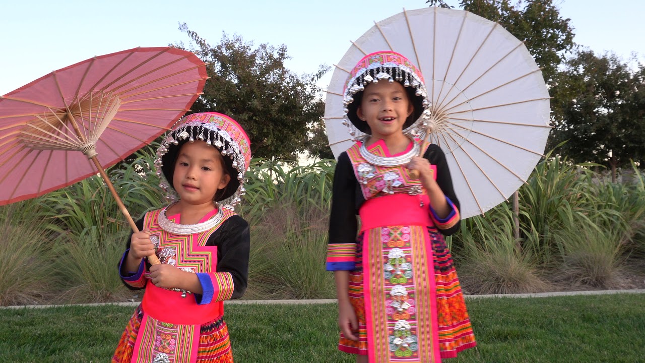 Hmong Kwv Txhiaj (Hmong Song) 2019 - YouTube