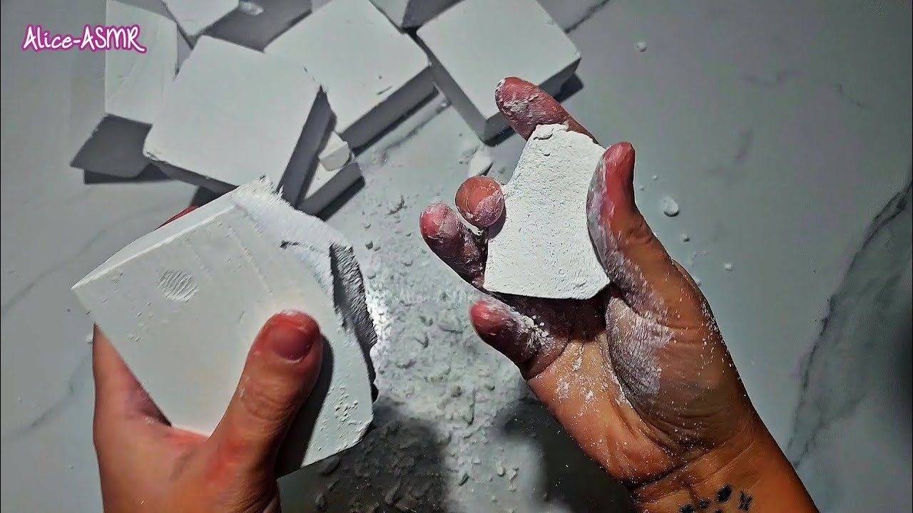 Soft Crispy Gym Chalk Crushing / Powder Play / Satisfying Asmr Gym ...