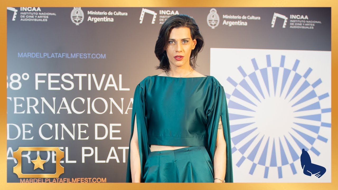 Elda y los Monstruos 🎬 Charlamos con la protagonista, Elda - YouTube