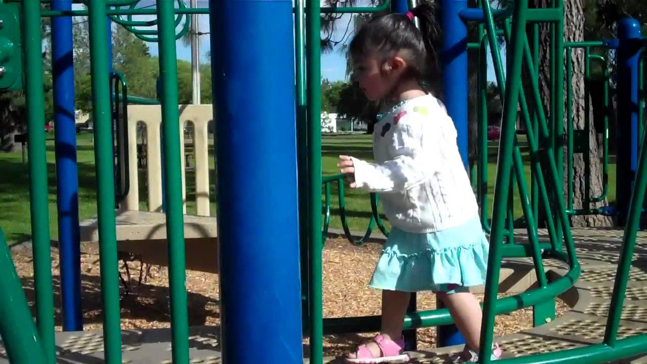 Kaylin at the park - YouTube