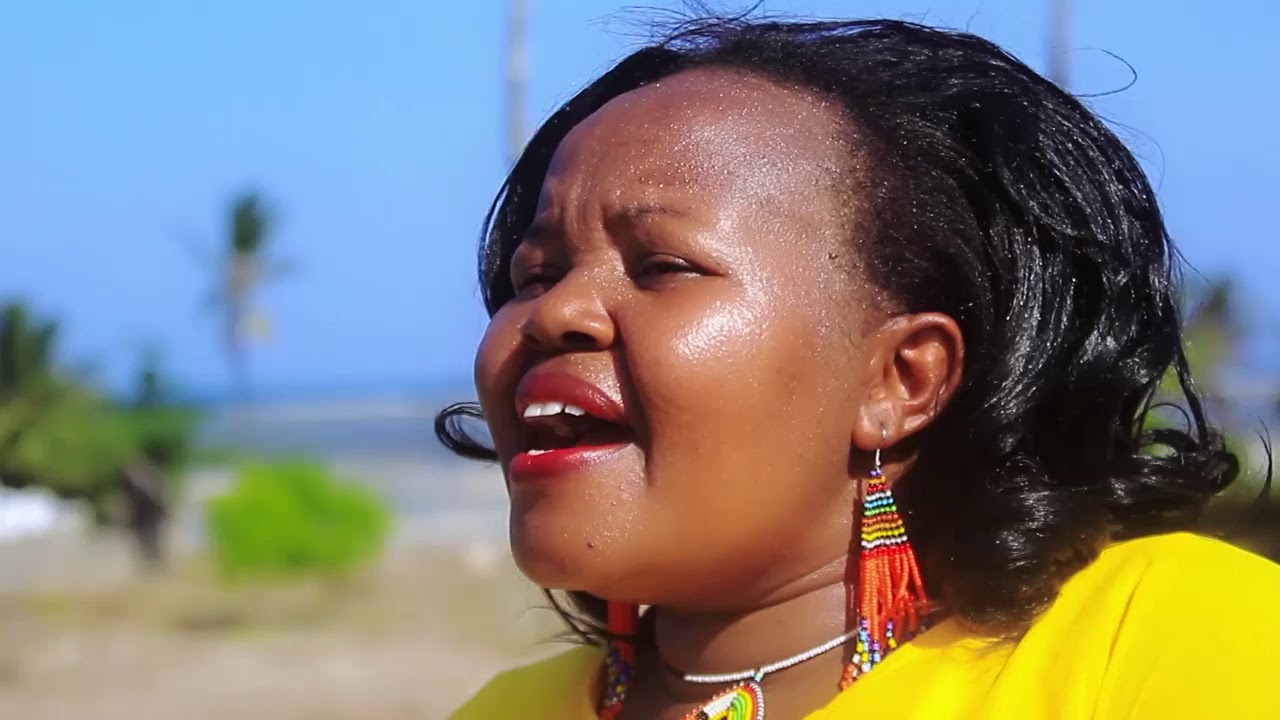 NGAKUTAIA CHRISTINE MUENI (OFFICIAL VIDEO) - YouTube