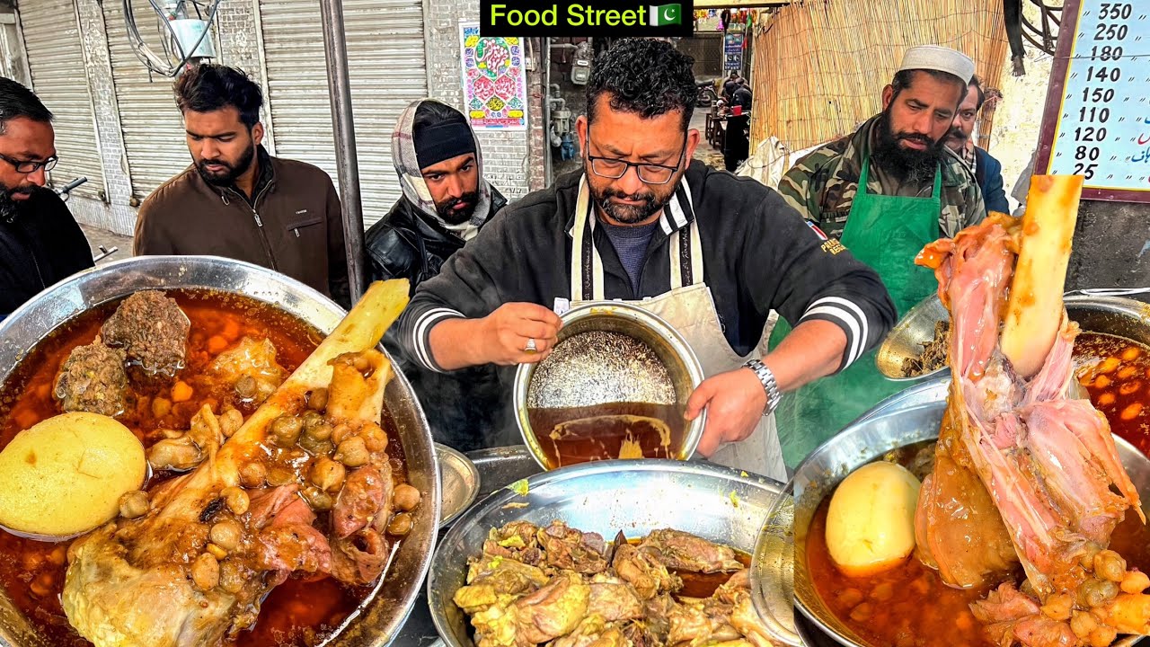 Mazay Darr Lahori Mutton Chanay by Saleem Butt Near Urdu Bazar || Food ...