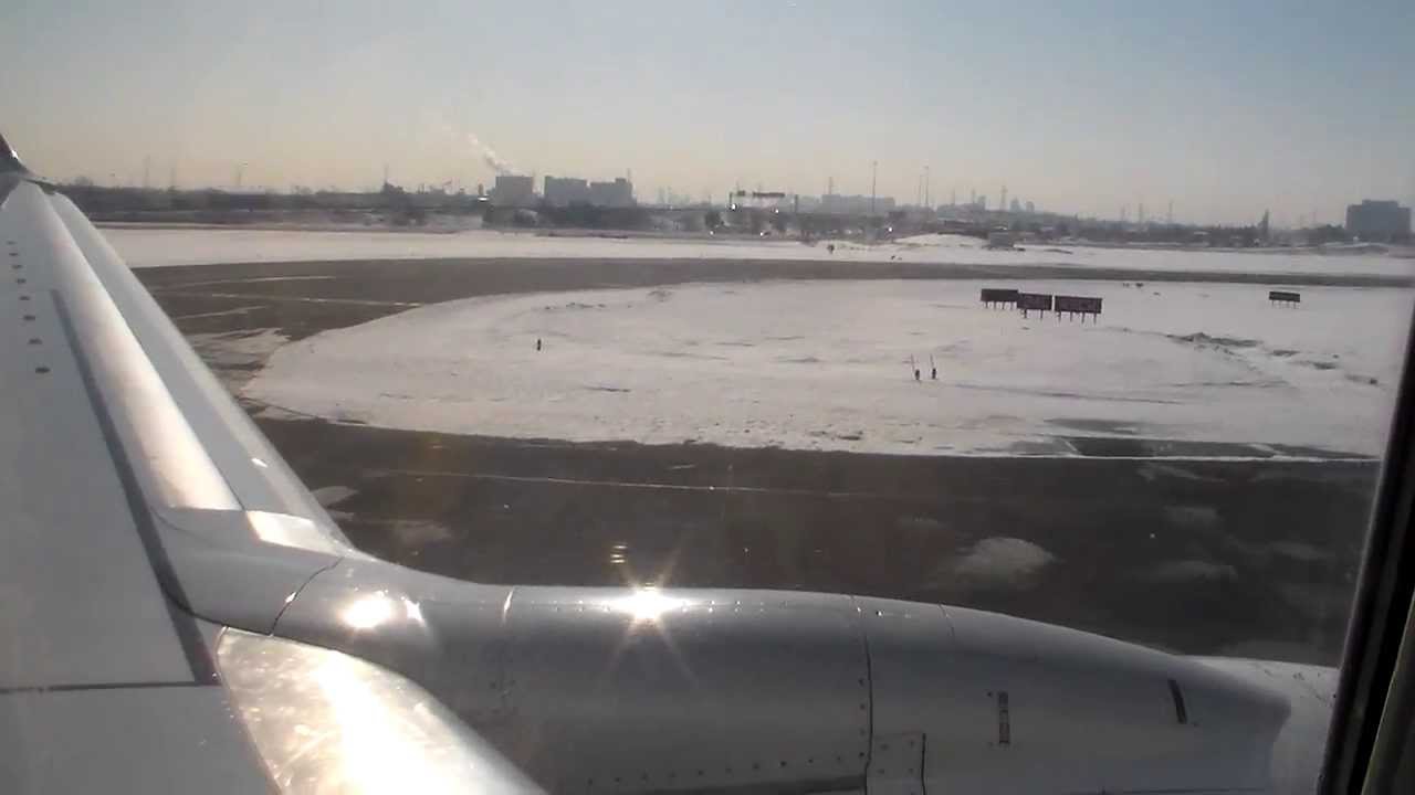 WestJet Boeing 737-700 Take Off from Toronto Pearson - YouTube