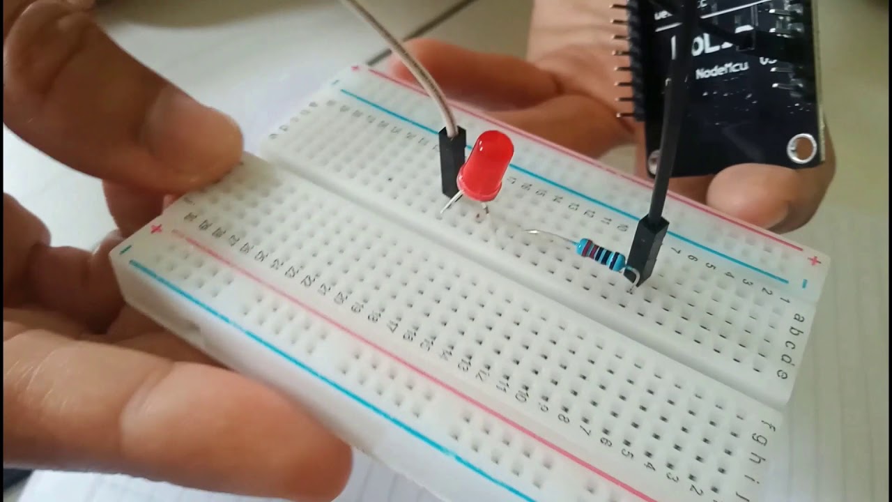 NodeMCU 01 - YouTube