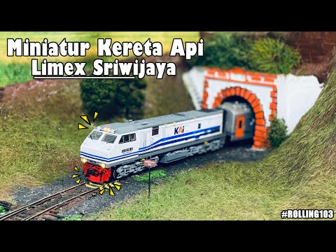 #ROLLING104 - Melihat Miniatur Kereta Api Limex Sriwijaya Ditarik Lokomotif CC203 / 204 SKALA HO