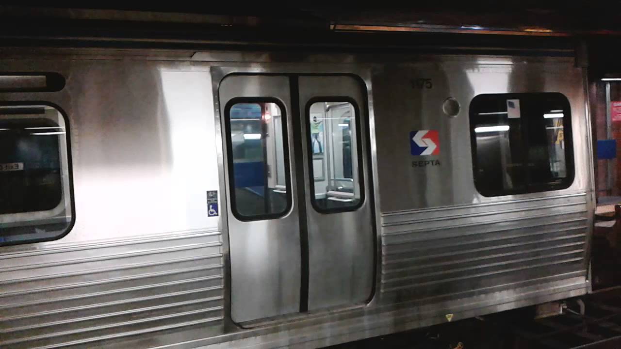 SEPTA Market-Frankford Line: Eastbound at 13th St - YouTube