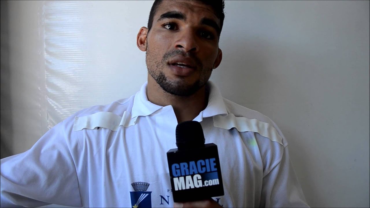 As motivações do Ronny Markes para vencer no UFC em Natal - YouTube