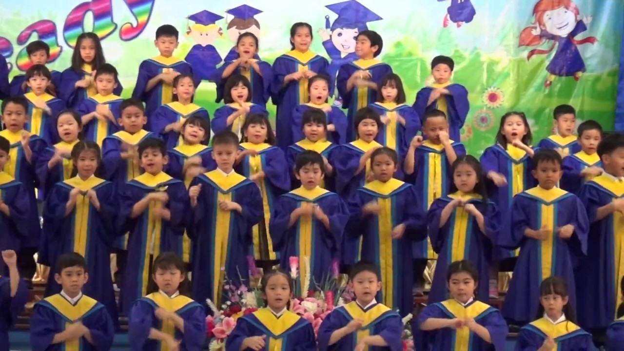 Special Songs by Graduating Kindergarten Students of Ekamai ...