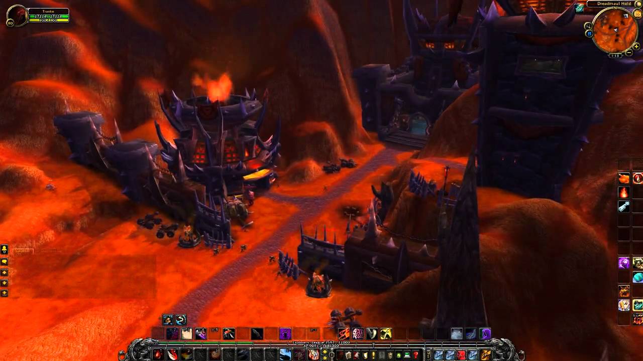 Warlock Altar and Dreadmaul Hold in Blasted Lands (Cataclysm beta ...