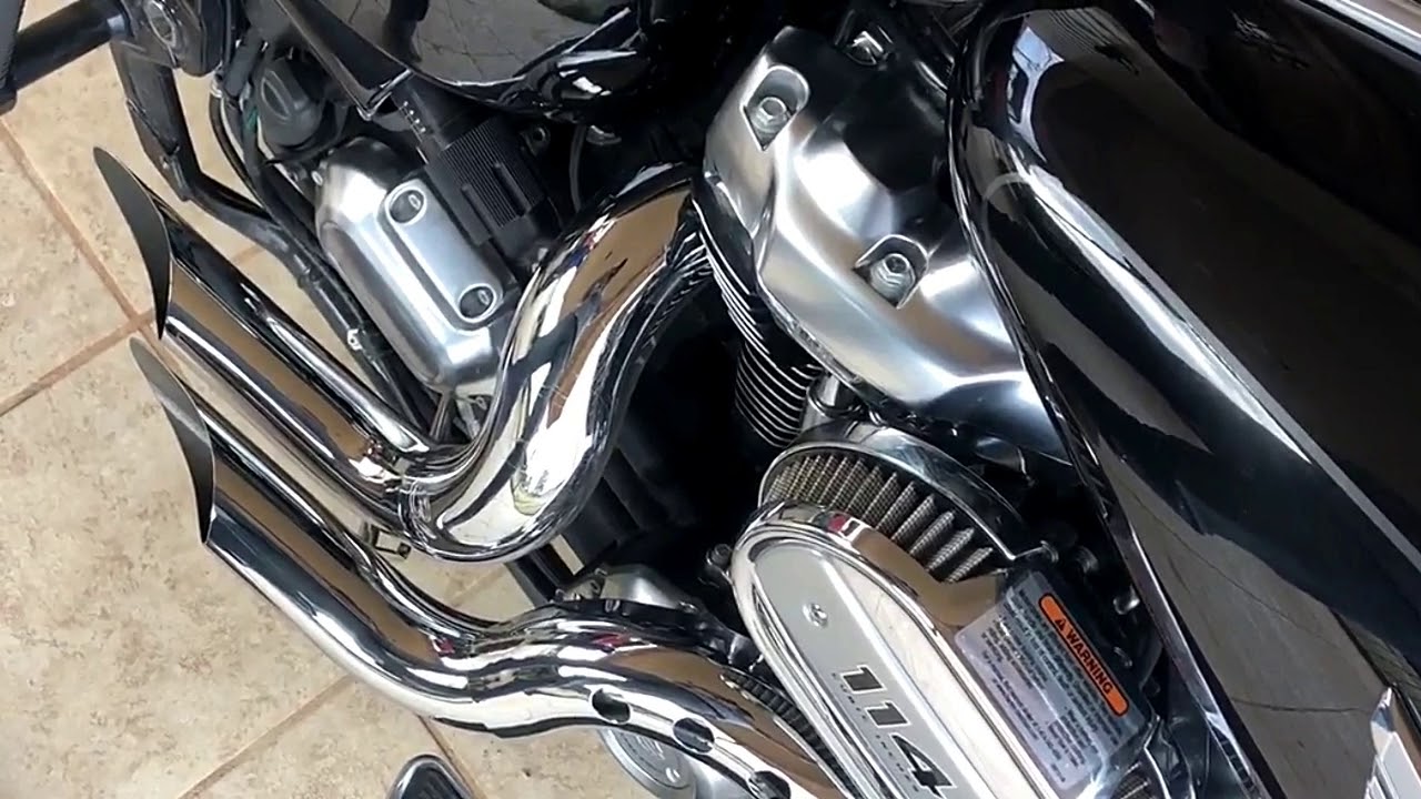 Fatboy M8 114 Start Up with BPE Close Up on Engine - YouTube