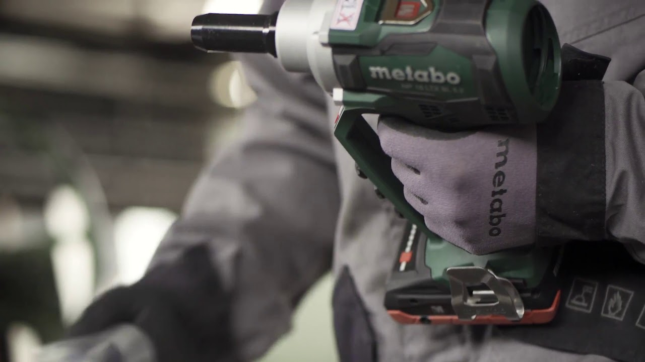 Metabo NP 18 LTX BL 5.0 Brushless Blind Rivet Gun - YouTube