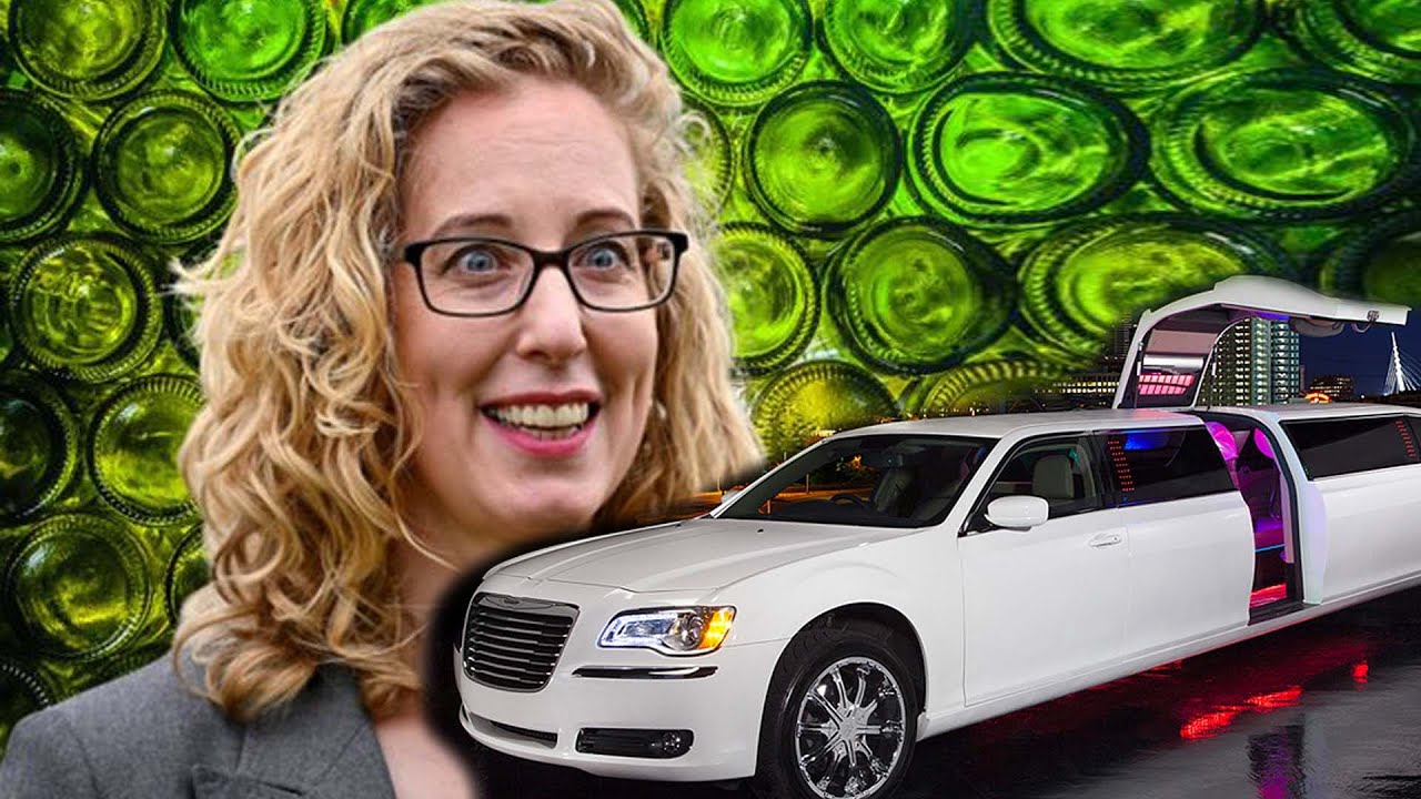 Limo Lorna LOVES splashing your cash - YouTube