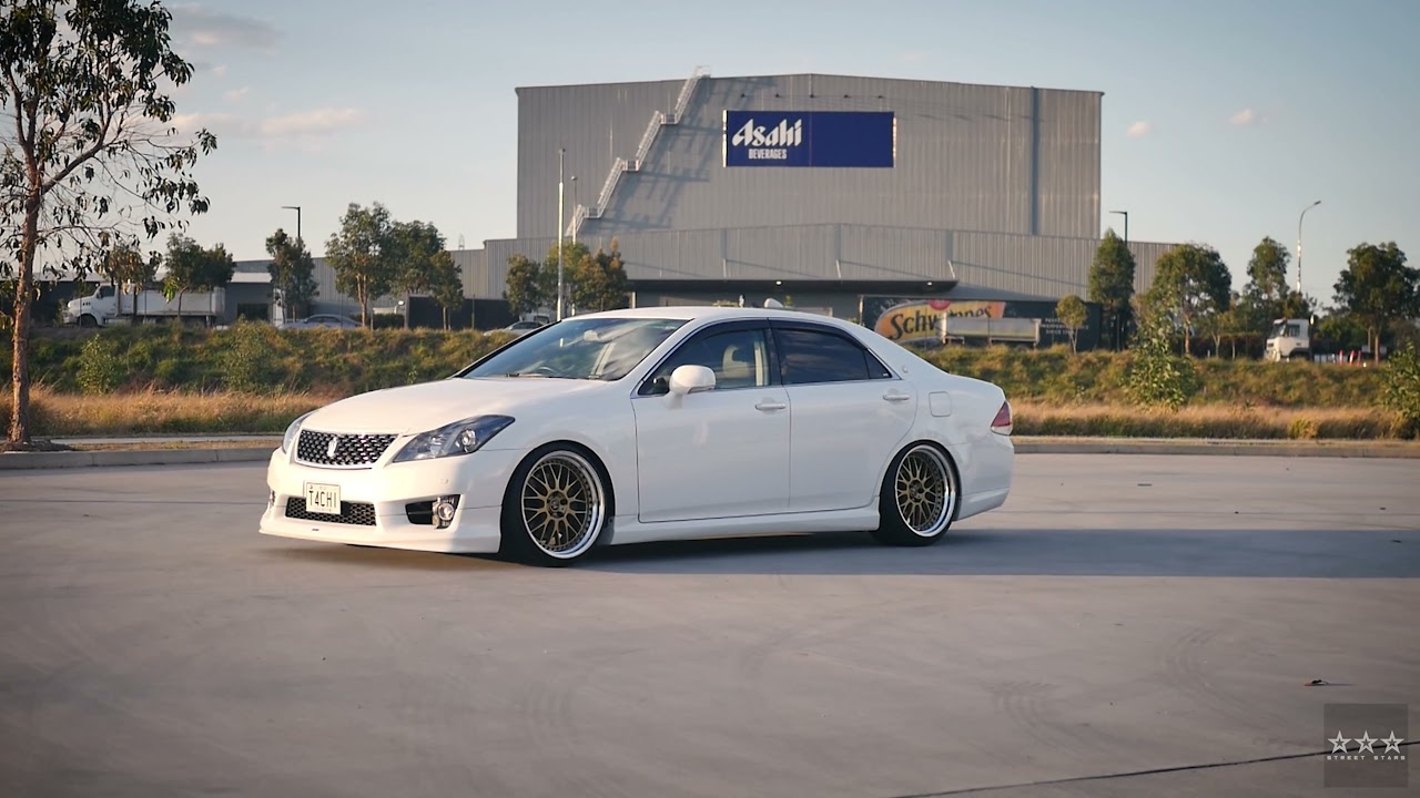 Toyota Crown Athlete G Package - GRS204 - YouTube