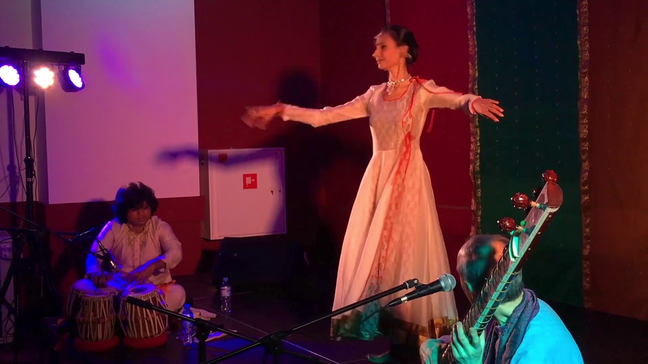 Jigna Jignesh ( Jigna Dixit- Jignesh Sheth) - Kathak Tabla - YouTube