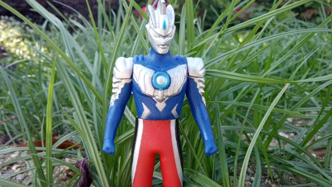 Mainan ultraman zero - review mainan ultraman zero - YouTube